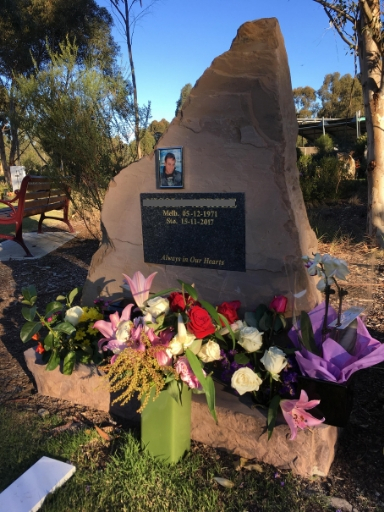 Monuments – Traditional & Natural Stone Monuments